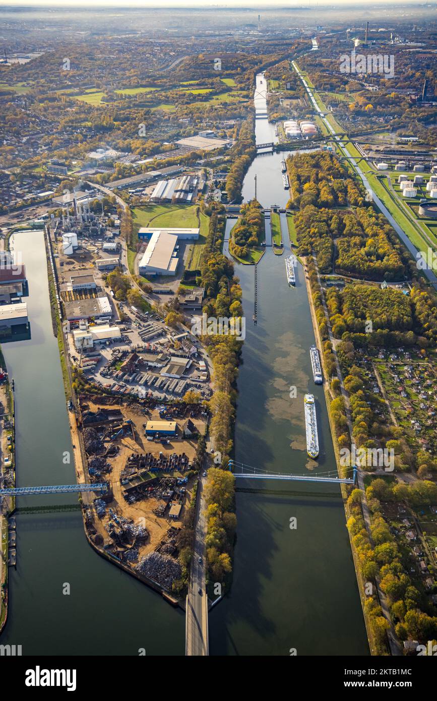 Aerial view, Gelsenkirchen lock, inland navigation, Rhine-Herne canal ...