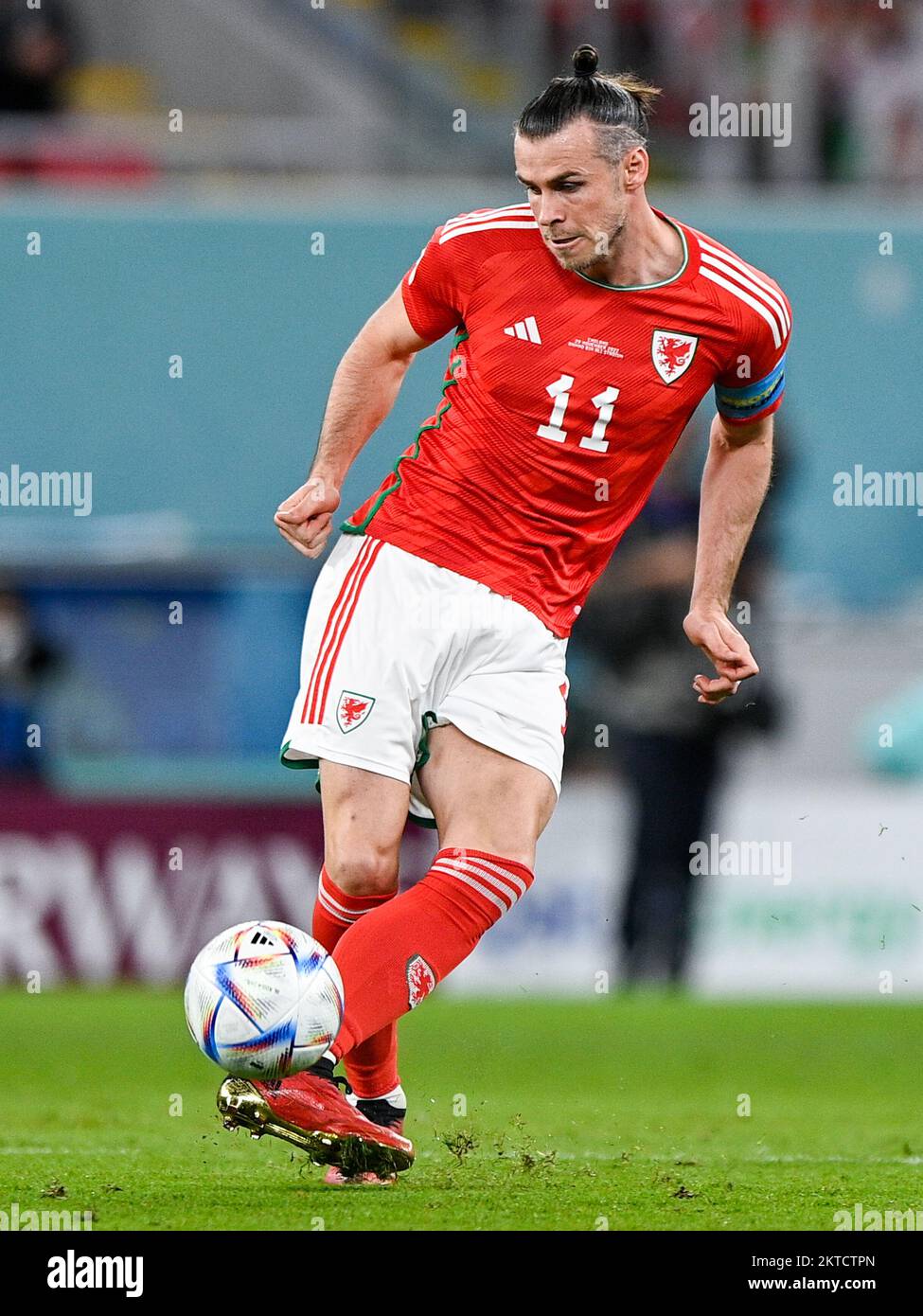 AL RAYYAN, QATAR - NOVEMBER 29: Gareth Bale of Wales passes the ball ...