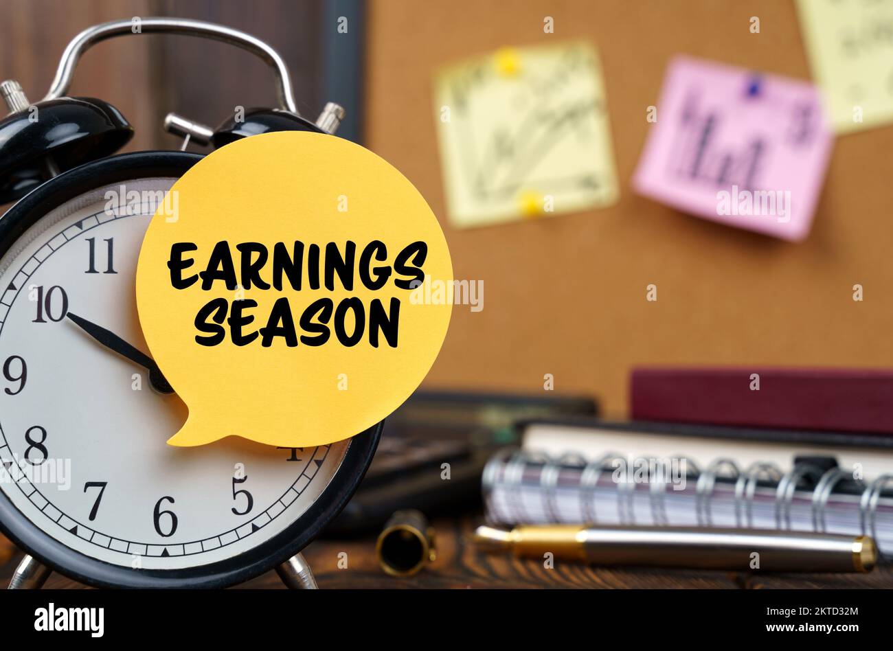 Multiple clocks background hi-res stock photography and images - Alamy