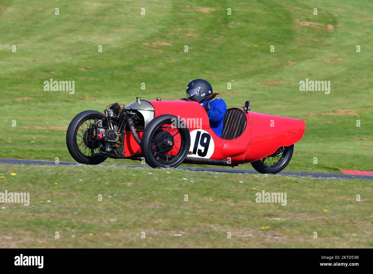 Sandford Andrews, Morgan Aero 2 seater, Allcomers Scratch Race R5, a 15 ...