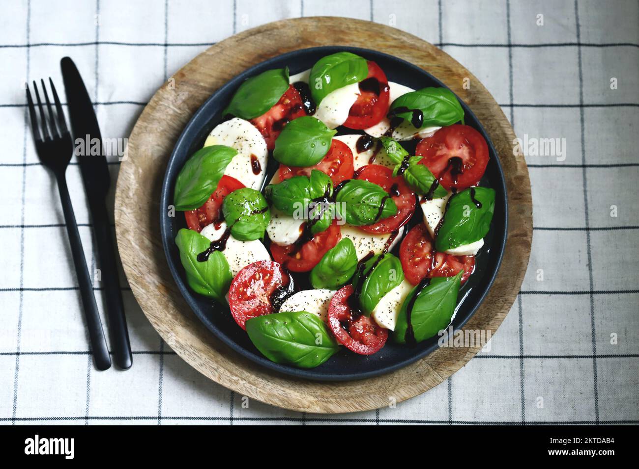 Signature plate hi-res stock photography and images - Alamy