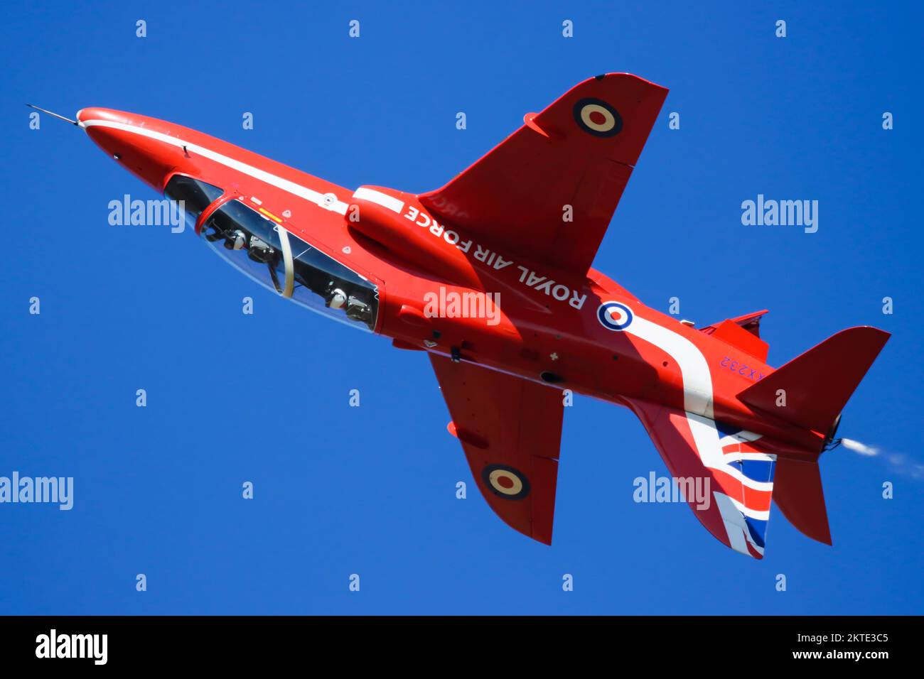 Raf roundel and arrow hi-res stock photography and images - Alamy