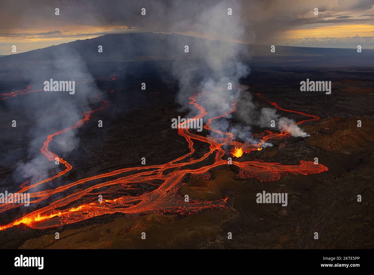 Mauna Loa, HI, USA. 29th Nov, 2022. Volcanic eruption at Mauna Loa volcano on the Big Island of ...