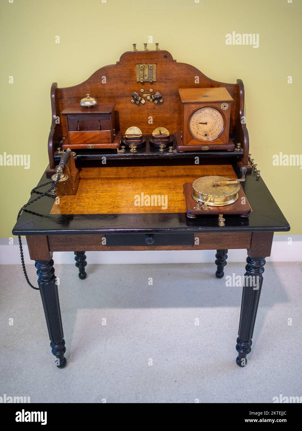 XIX Century Bréguet system telegraphic table, with telephone, alarm ... XIX Century Bréguet system telegraphic table, with telephone, alarm ...