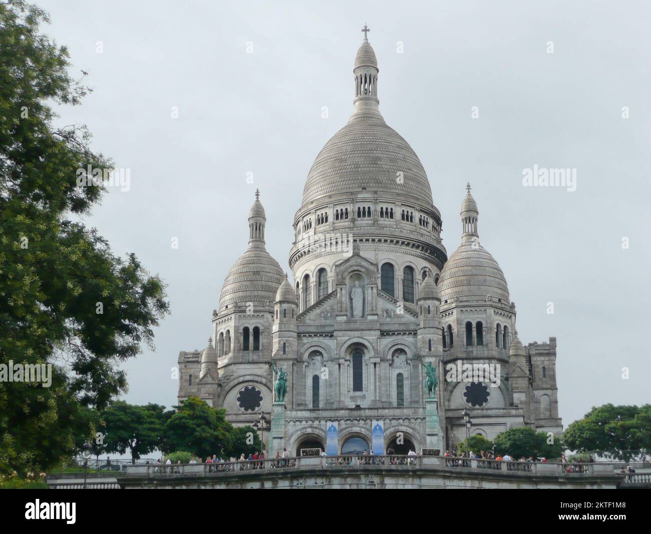 Tourism sacre coeur lamp dome hi-res stock photography and images - Alamy