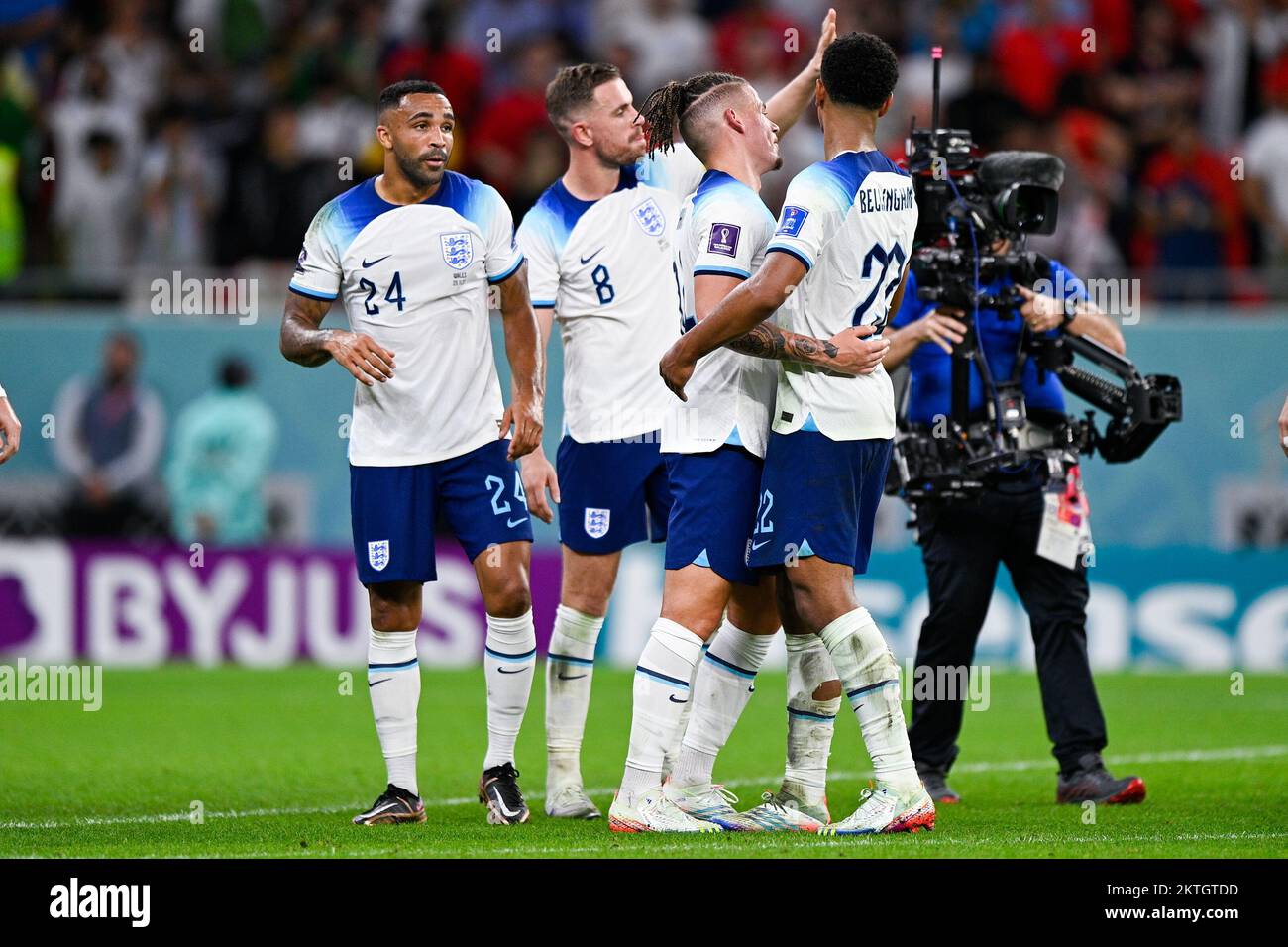 DOHA, QATAR - NOVEMBER 29: Callum Wilson of England, Jordan Henderson ...