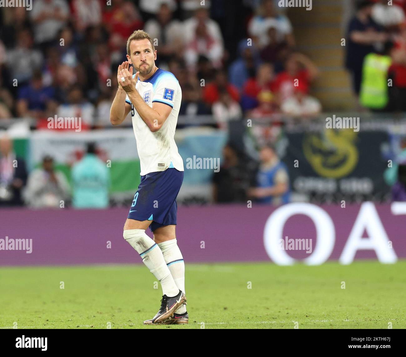 Al Rayyan, Qatar. 29th Nov, 2022. Harry Kane of England claps during ...