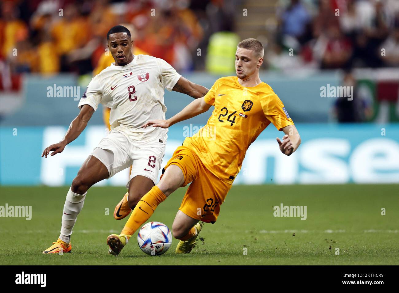 AL KHOR - (l-r) Pedro Miguel of Qatar, Kenneth Taylor of Holland during ...