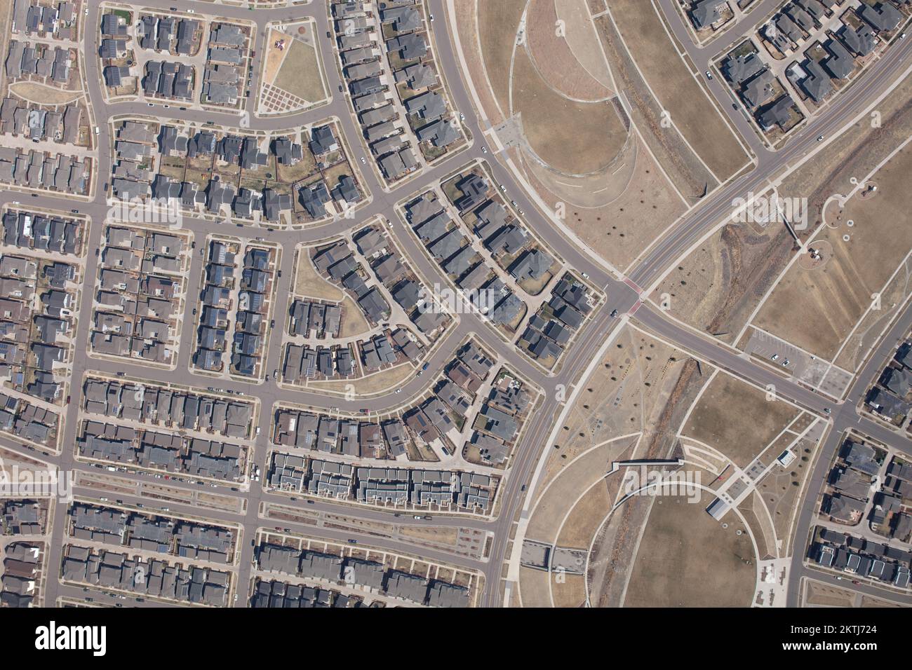 aerial view of suburban neighborhood street patterns Stock Photo - Alamy