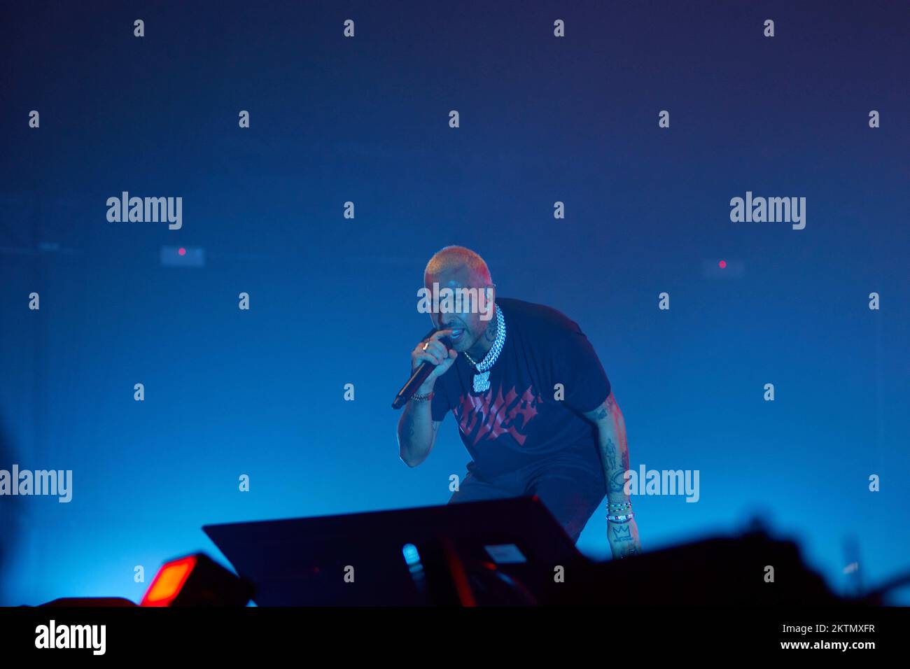 Palapartenope, Naples, Italy, November 29, 2022, Luche on stage during ...