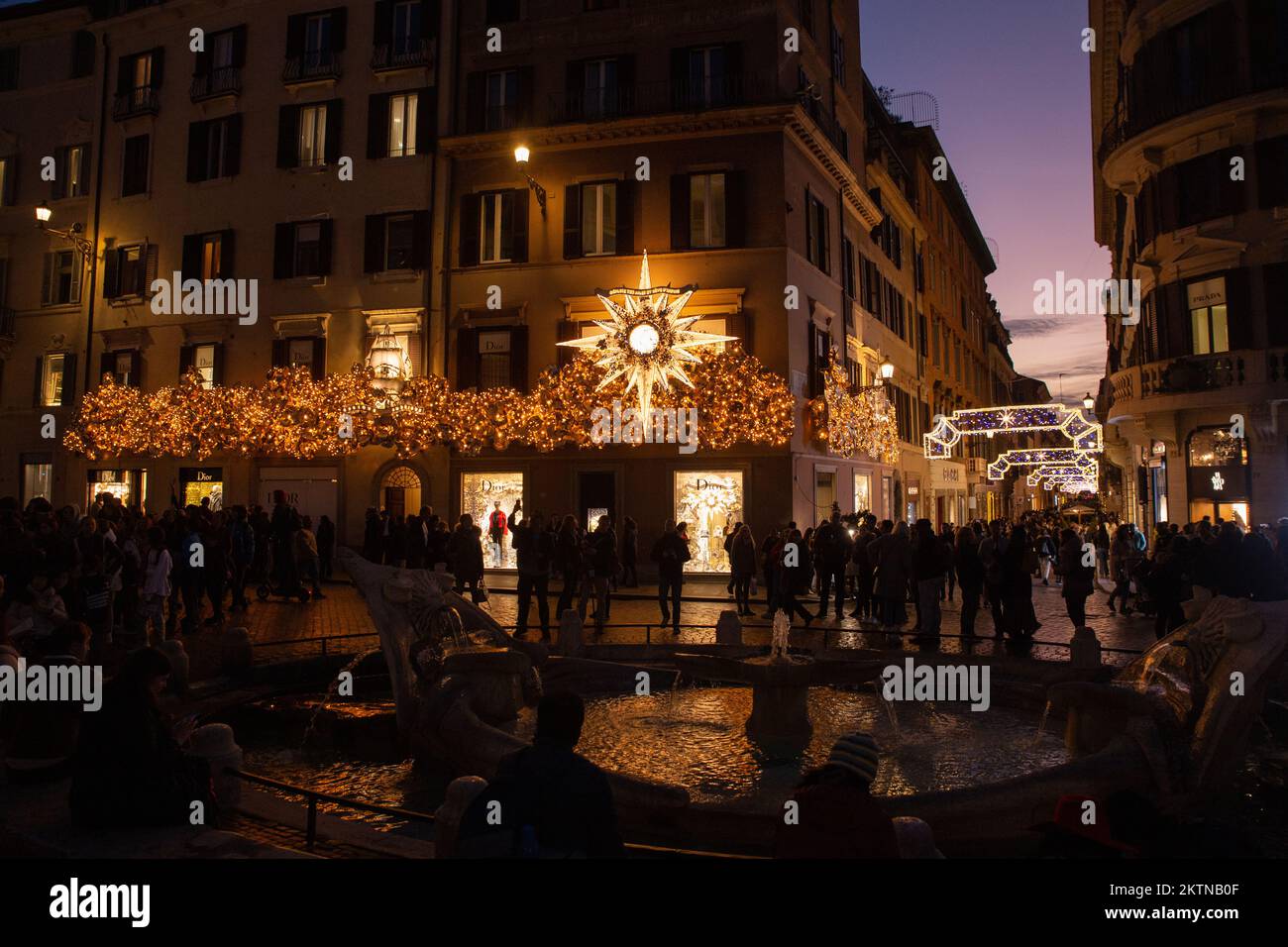 Rome, Italy. 29th Nov, 2022. View of Christmas lights at Piazza di ...