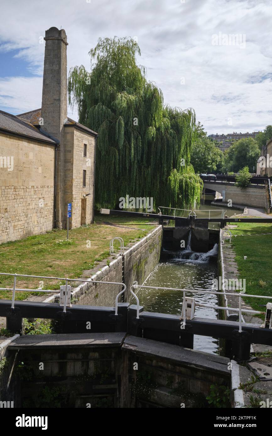 Canal Lock Gates Bath England Stock Photo - Alamy