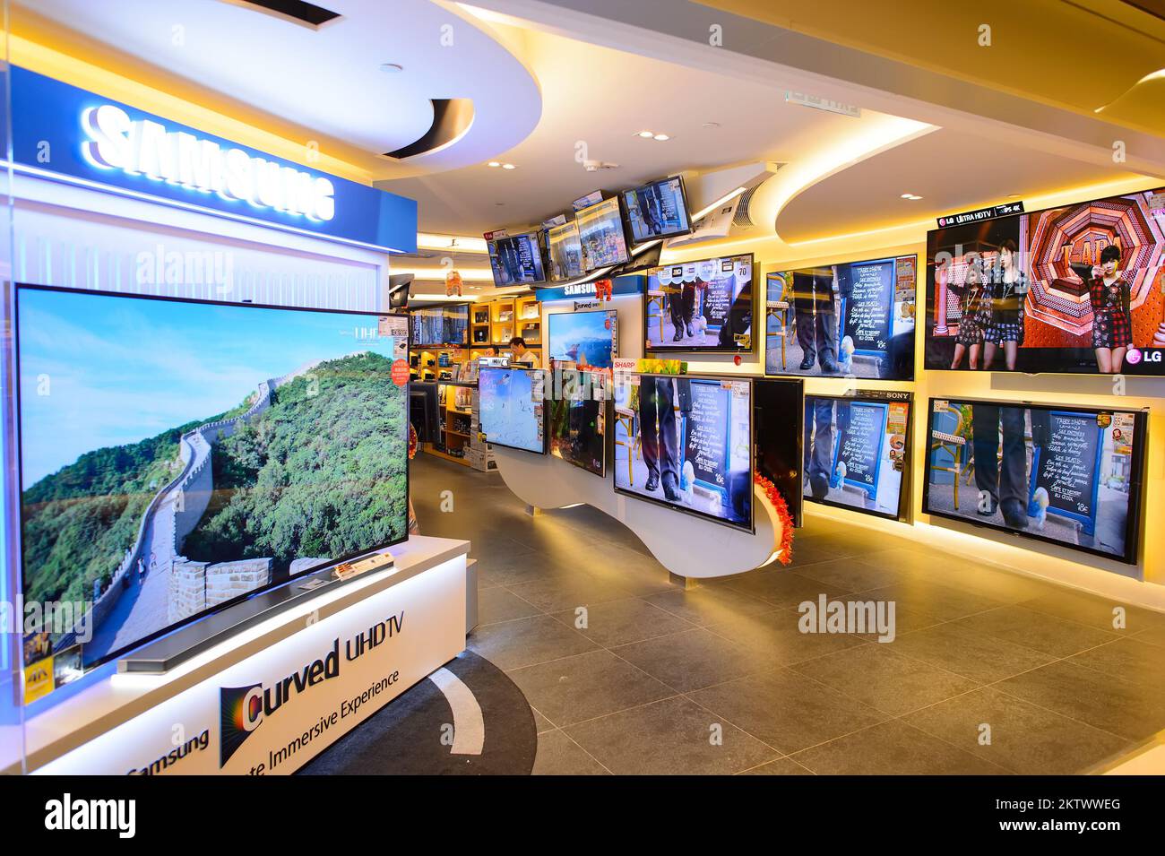 HONG KONG, CHINA - FEBRUARY 04, 2015: shopping center interior. In Hong ...