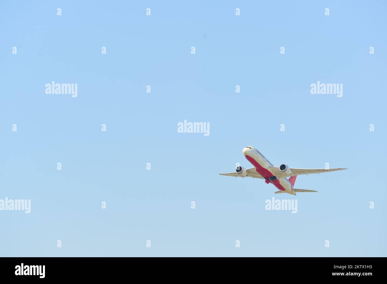HONG KONG - APRIL 15, 2015: Air India Boeing 787 take-off. The Boeing ...