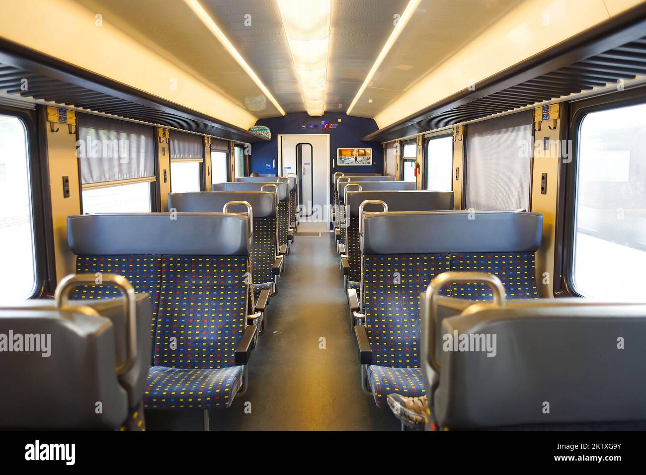 Empty seats on coach hi-res stock photography and images - Alamy