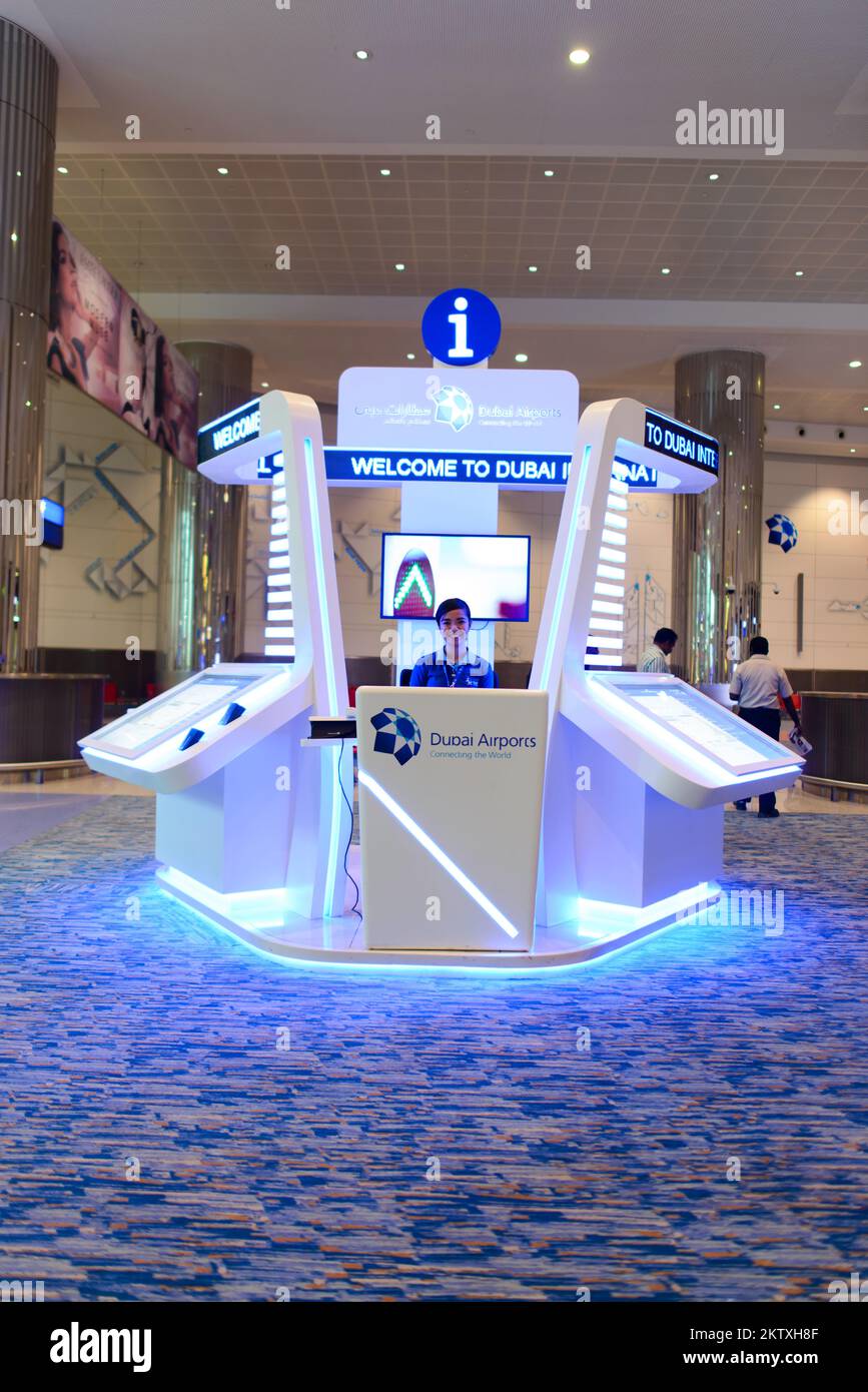 Emirates airline information desk hi-res stock photography and images ...