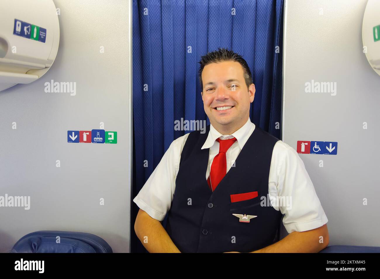 American airlines flight attendant hi-res stock photography and images ...