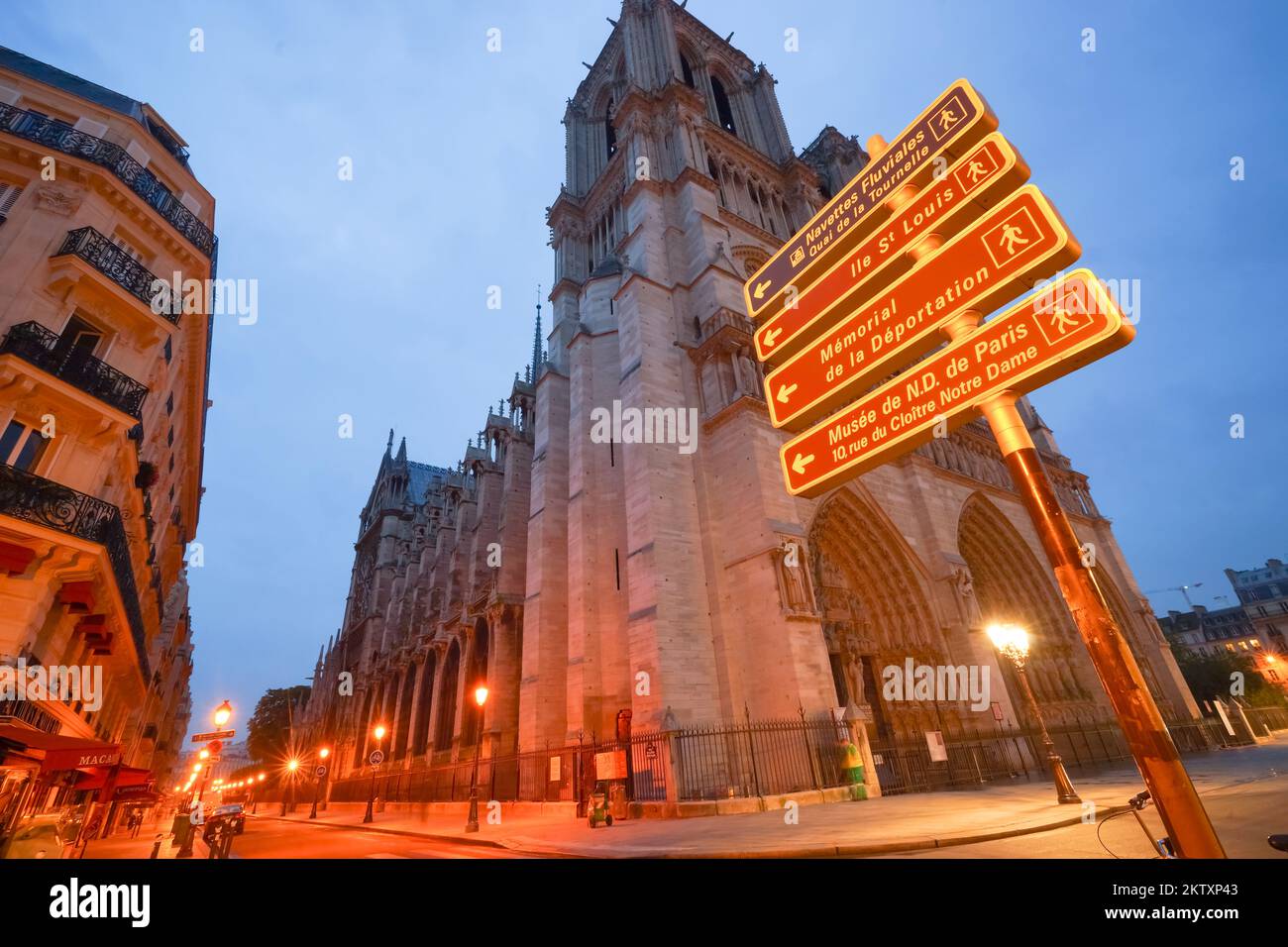 PARIS - SEP 05: area near Notre-Dame de Paris on September 05, 2014 in ...