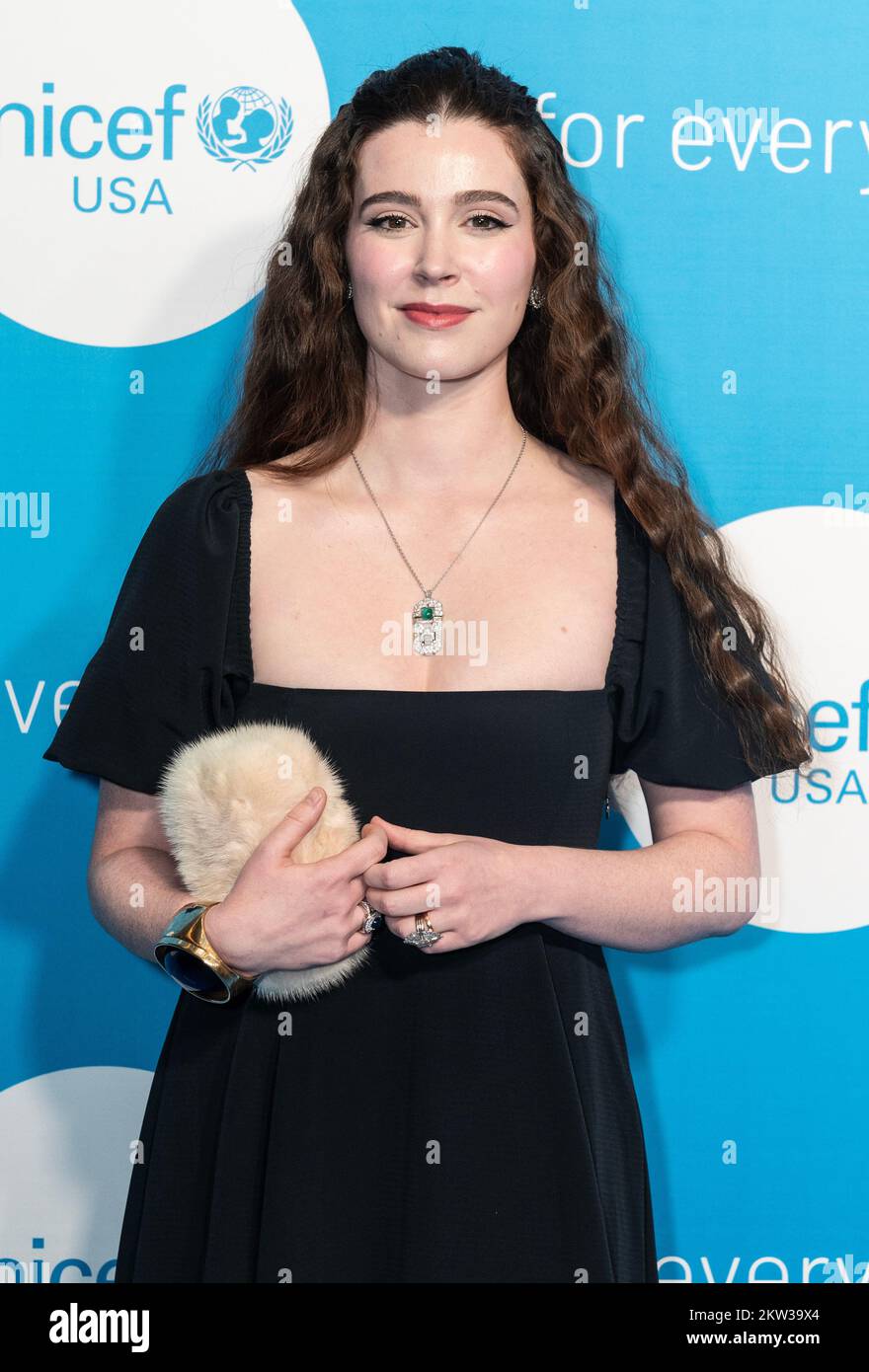 Nell Diamond attends the 2022 UNICEF Gala at The Glasshouse in New York ...