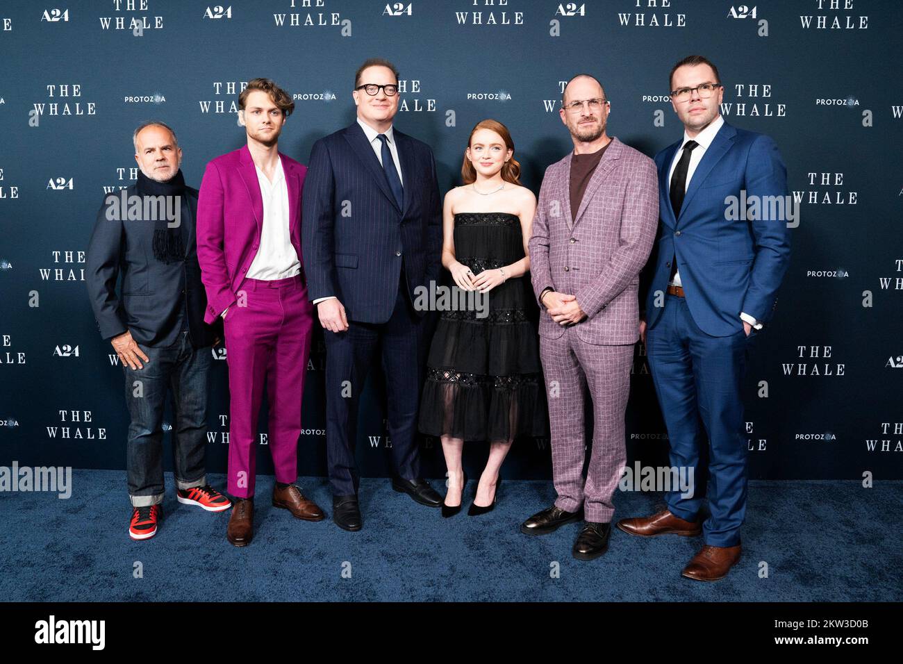 Sadie sink brendan fraser hi-res stock photography and images - Alamy