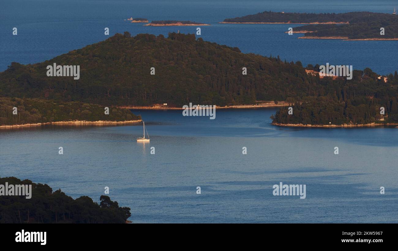 Nidri Harbour, Offshore Islands, Telephoto, Sailing Boat, Lefkada ...