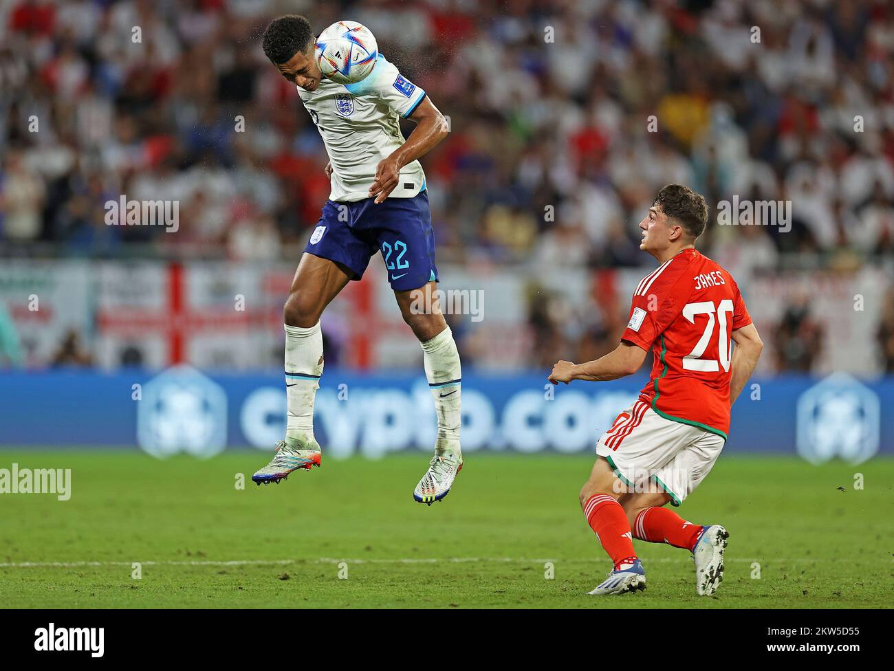 Jude bellingham 2022 fifa world cup hi-res stock photography and images ...