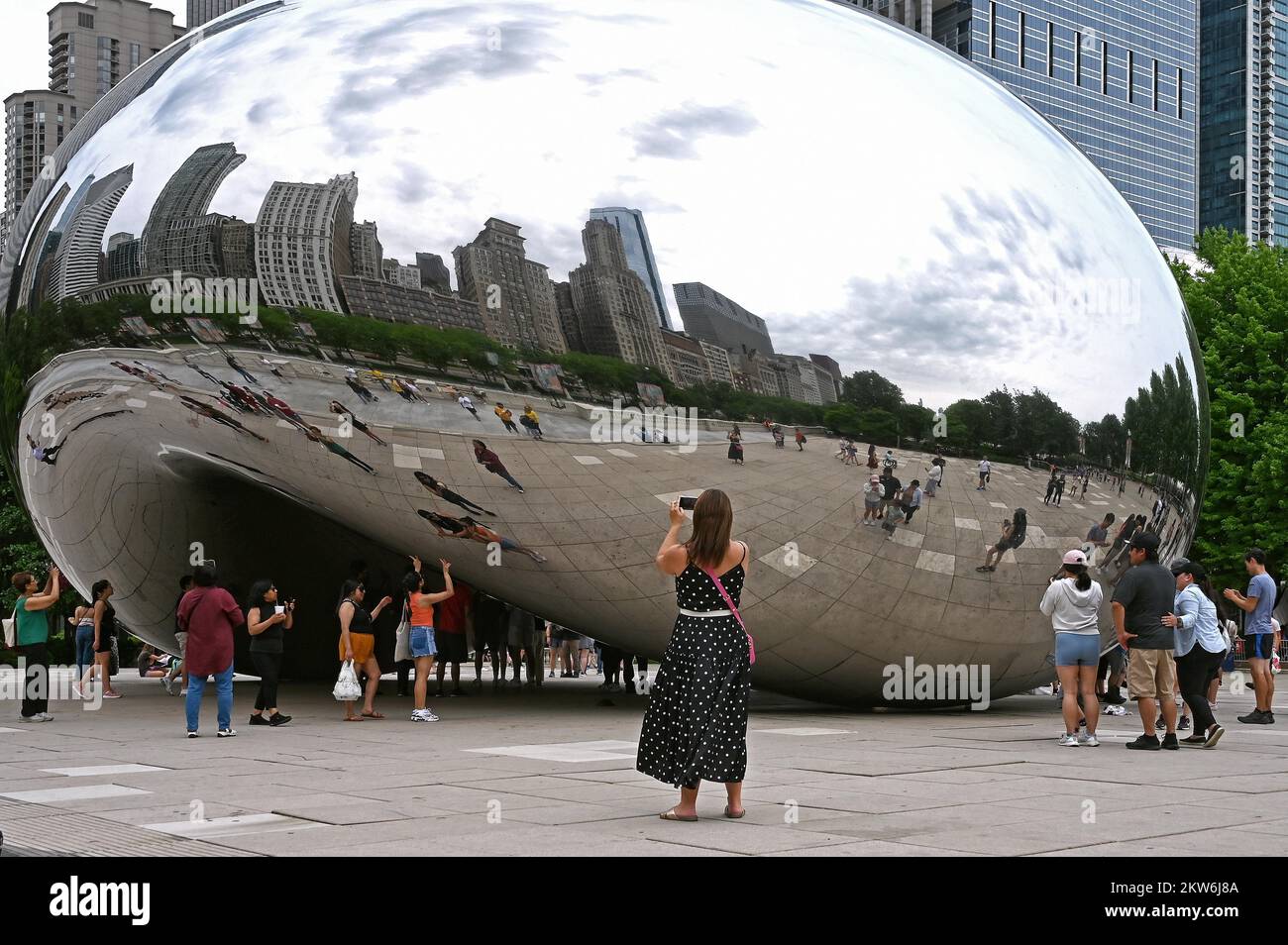 Sculpture by British artist Anish Kapoor Cloud Gate in Millennium Park ...