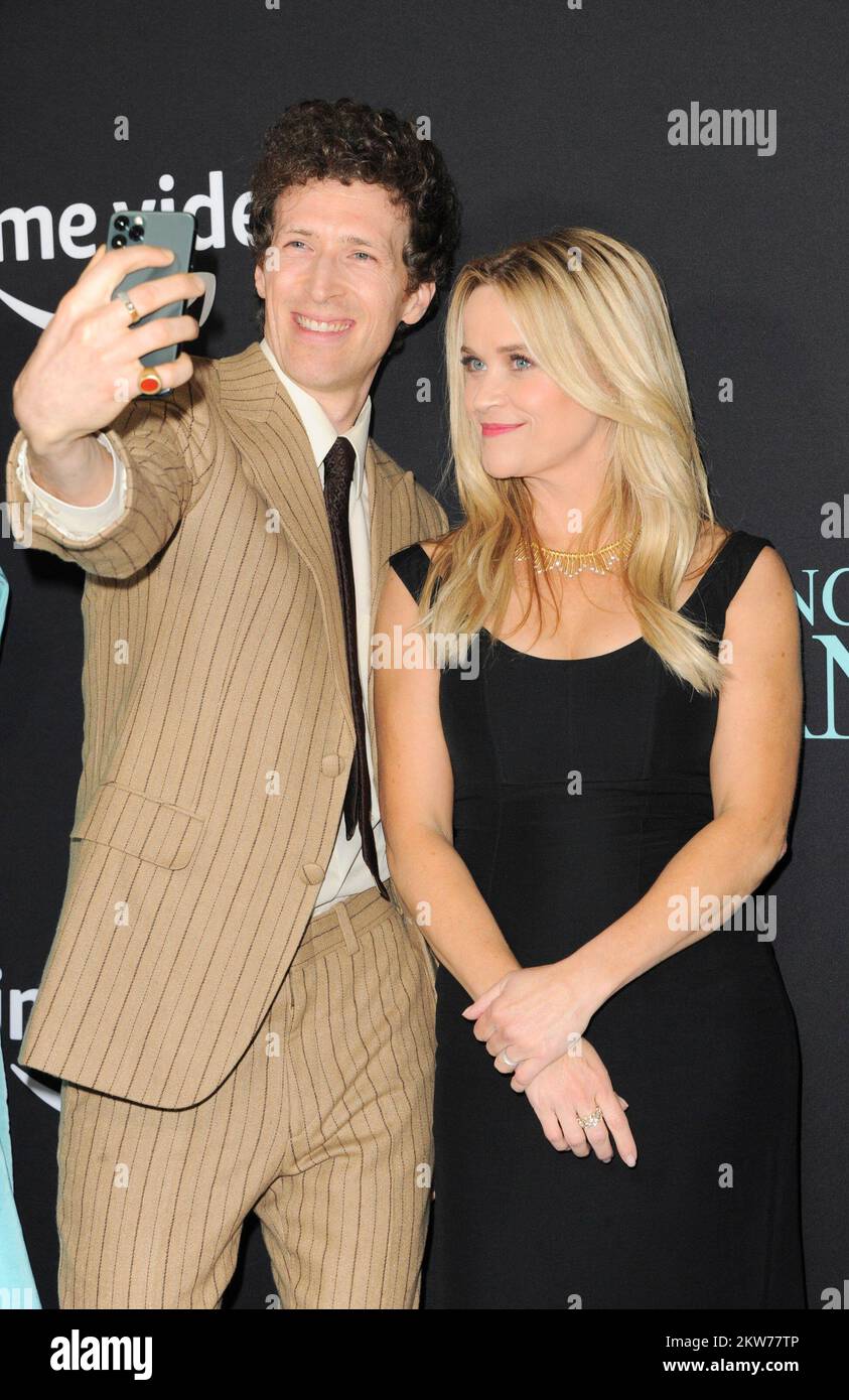 Los Angeles, CA. 29th Nov, 2022. Daryl Wein, Reese Witherspoon at ...