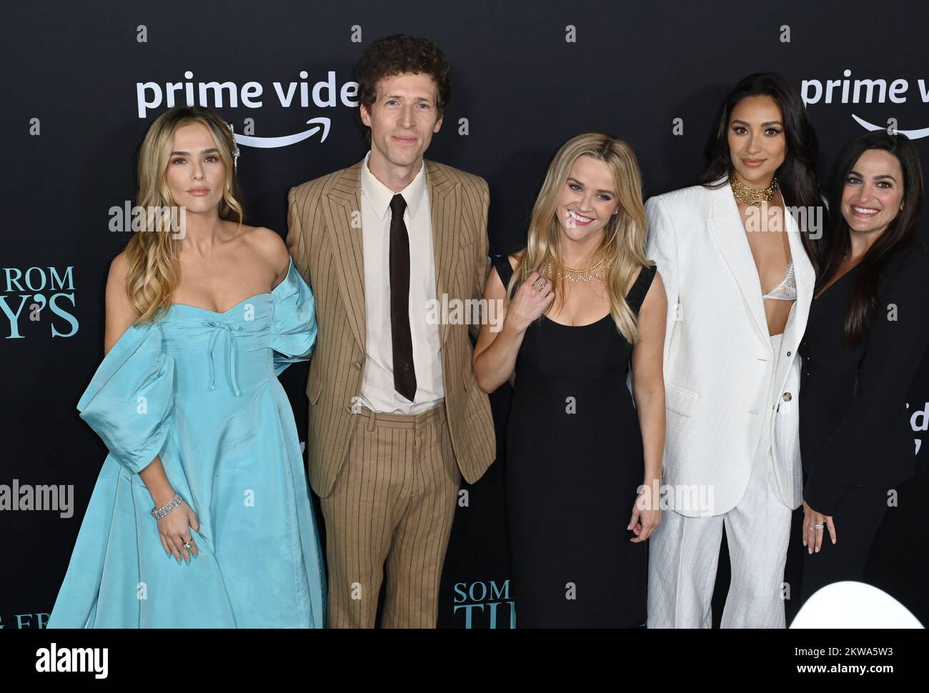 Los Angeles, USA. 29th Nov, 2022. Zoey Deutch, Daryl Wein, Reese ...