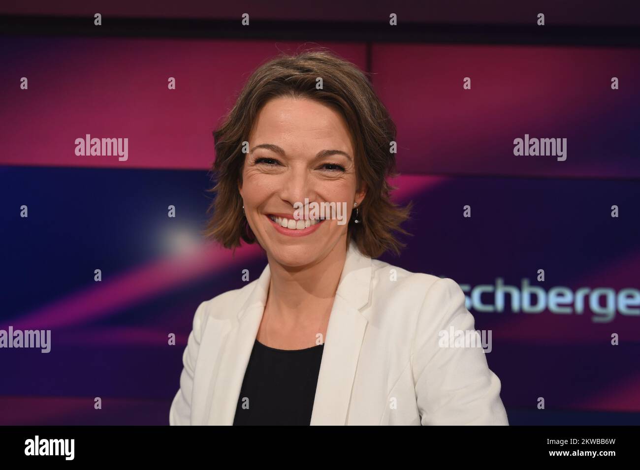 Cologne, Germany. 29th Nov, 2022. ARD presenter Anna Planken as a guest ...