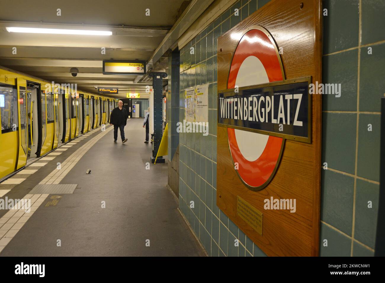 The London tube roundel sign presented by London Transport on the ...