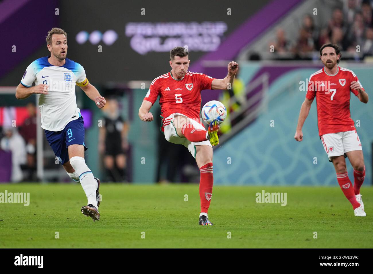 Al Rayyan, Qatar. 29th Nov, 2022. Chris Mepham (WAL) Football/Soccer ...