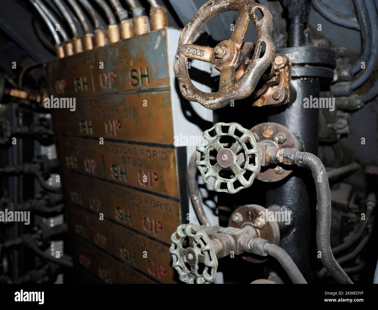 inside ii world war submarine control room detail Stock Photo - Alamy