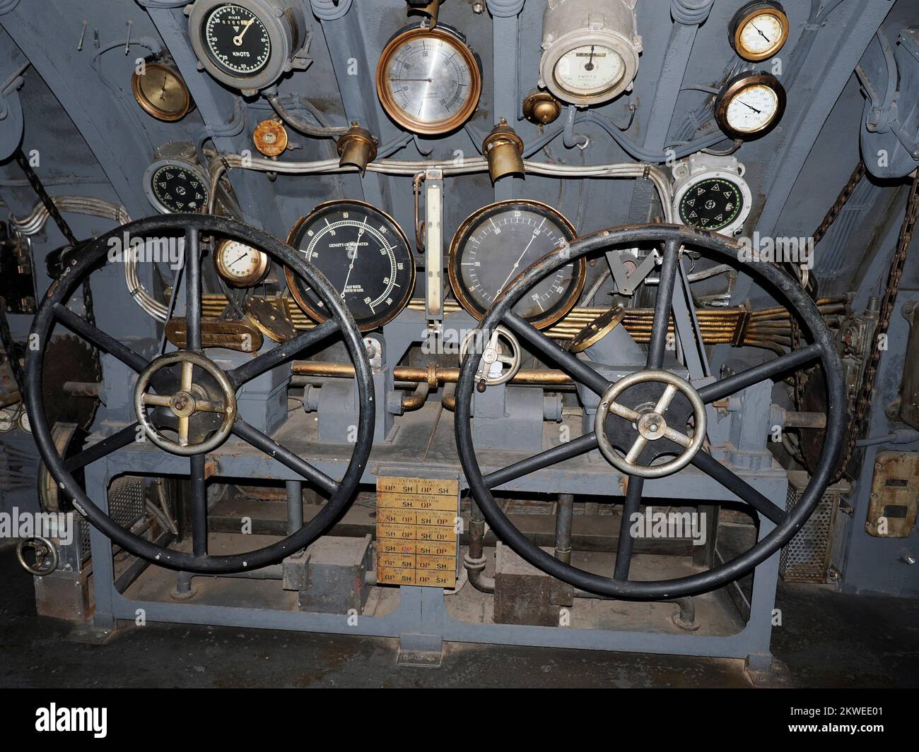 inside ii world war submarine control room detail Stock Photo - Alamy