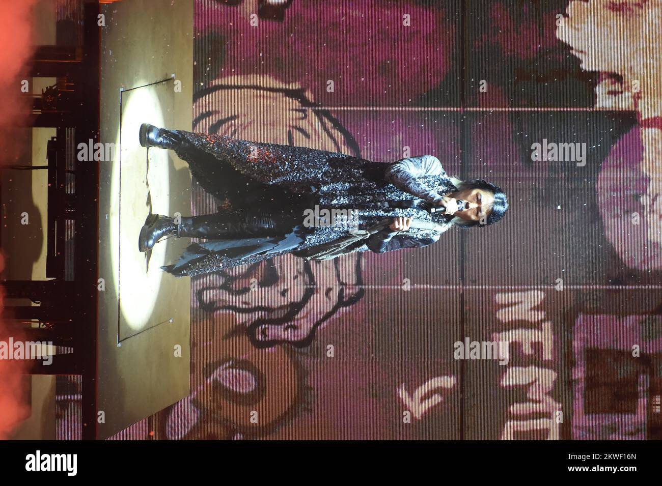 Hong Kong actor and singer Ekin Cheng held the last concert at Hong ...