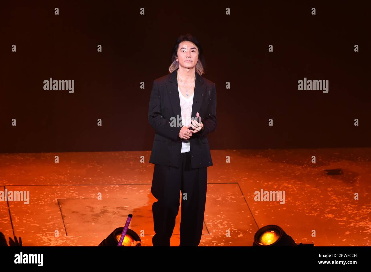 Hong Kong actor and singer Ekin Cheng held the last concert at Hong ...