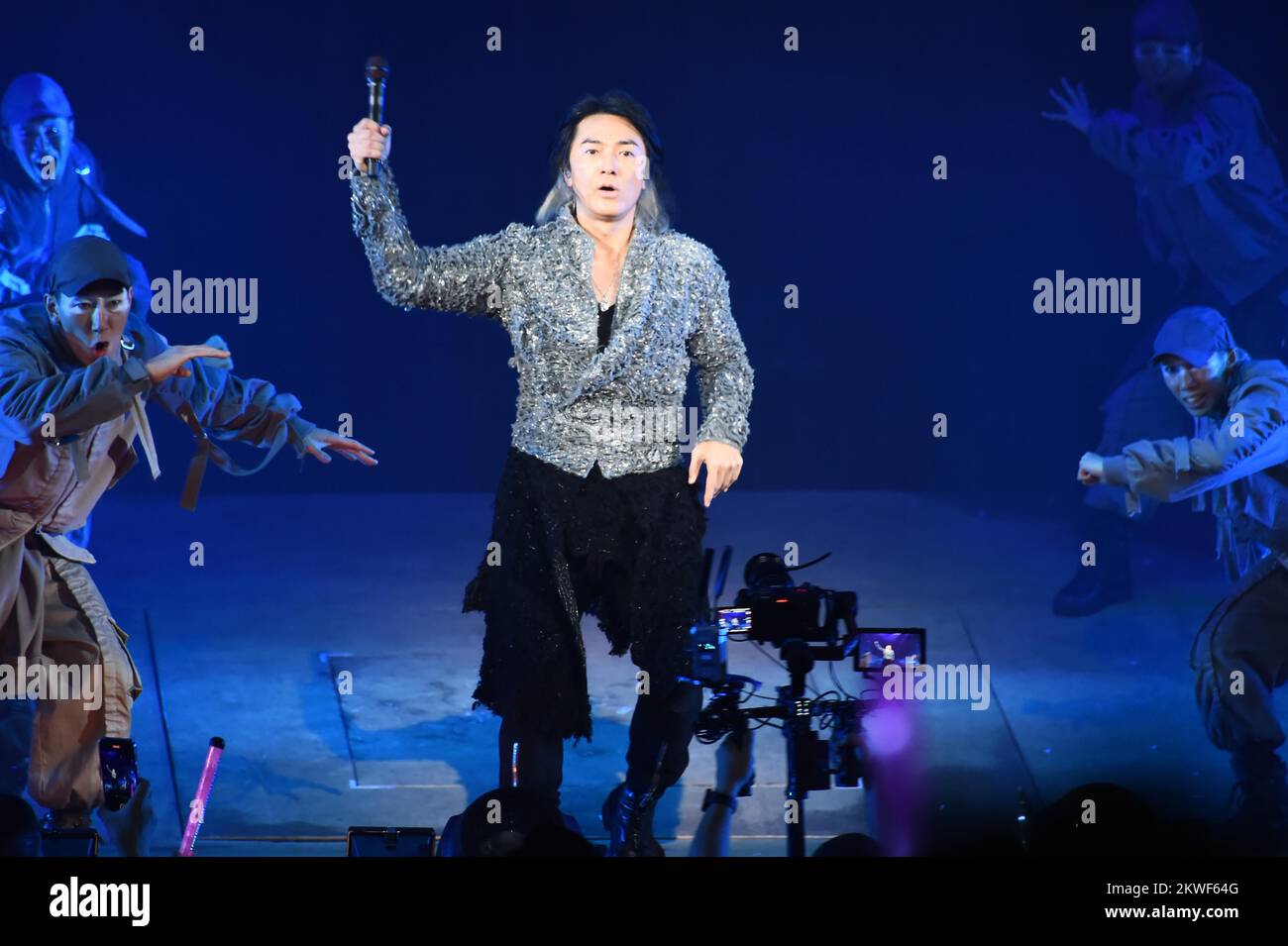 Hong Kong actor and singer Ekin Cheng held the last concert at Hong ...
