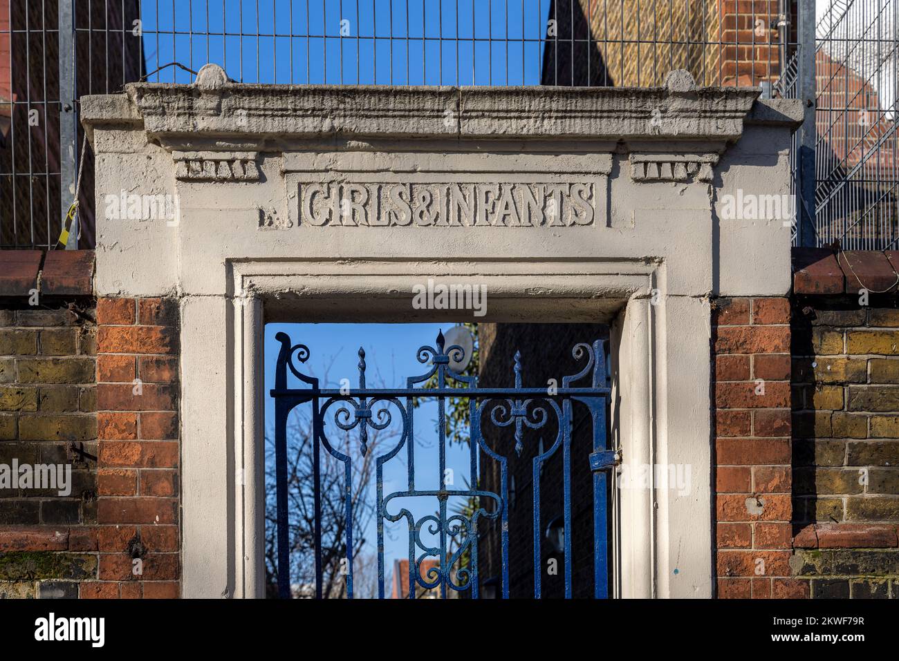 signage, Keyworth Primary School, London, England Stock Photo - Alamy