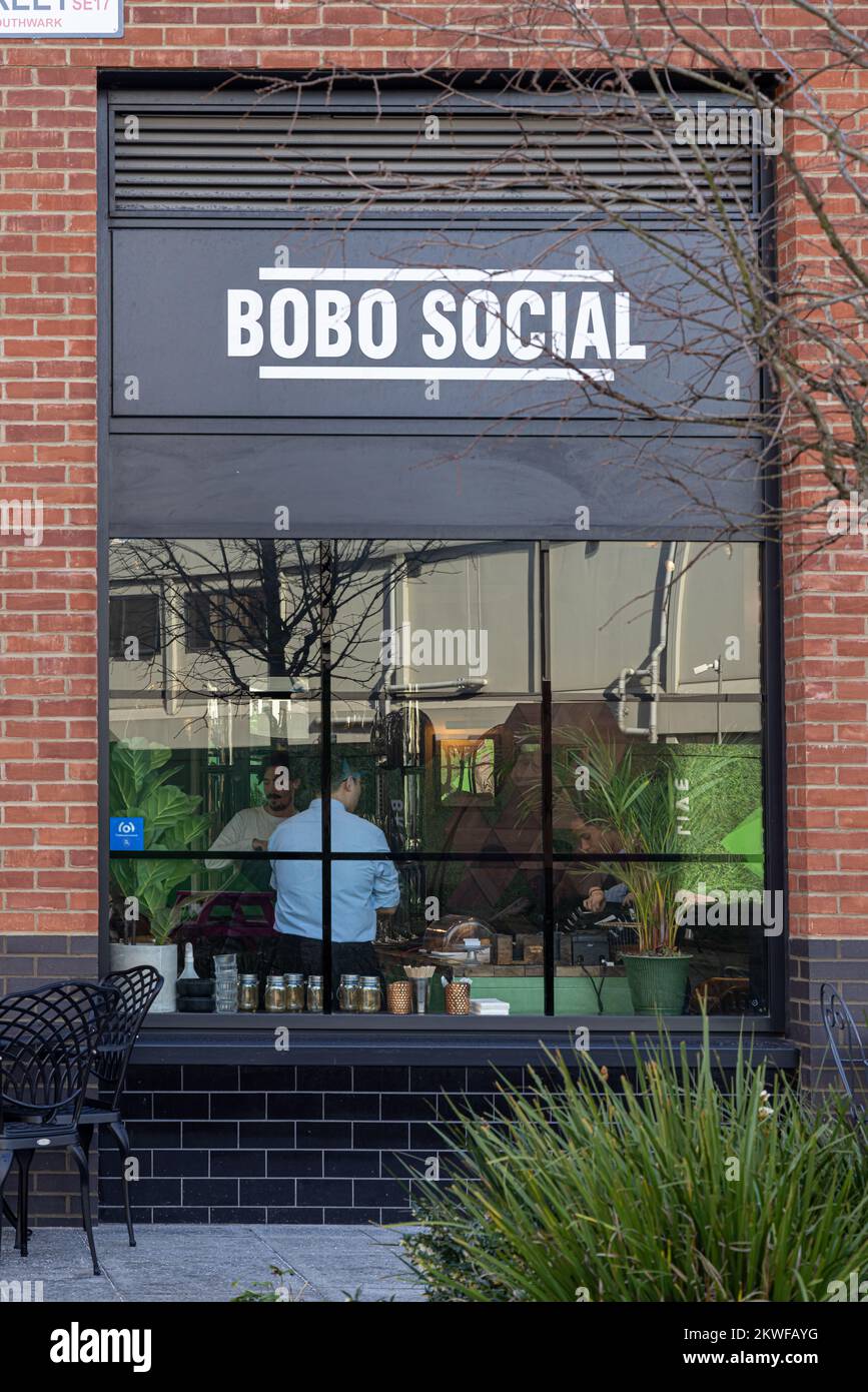 Bobo social hi-res stock photography and images - Alamy