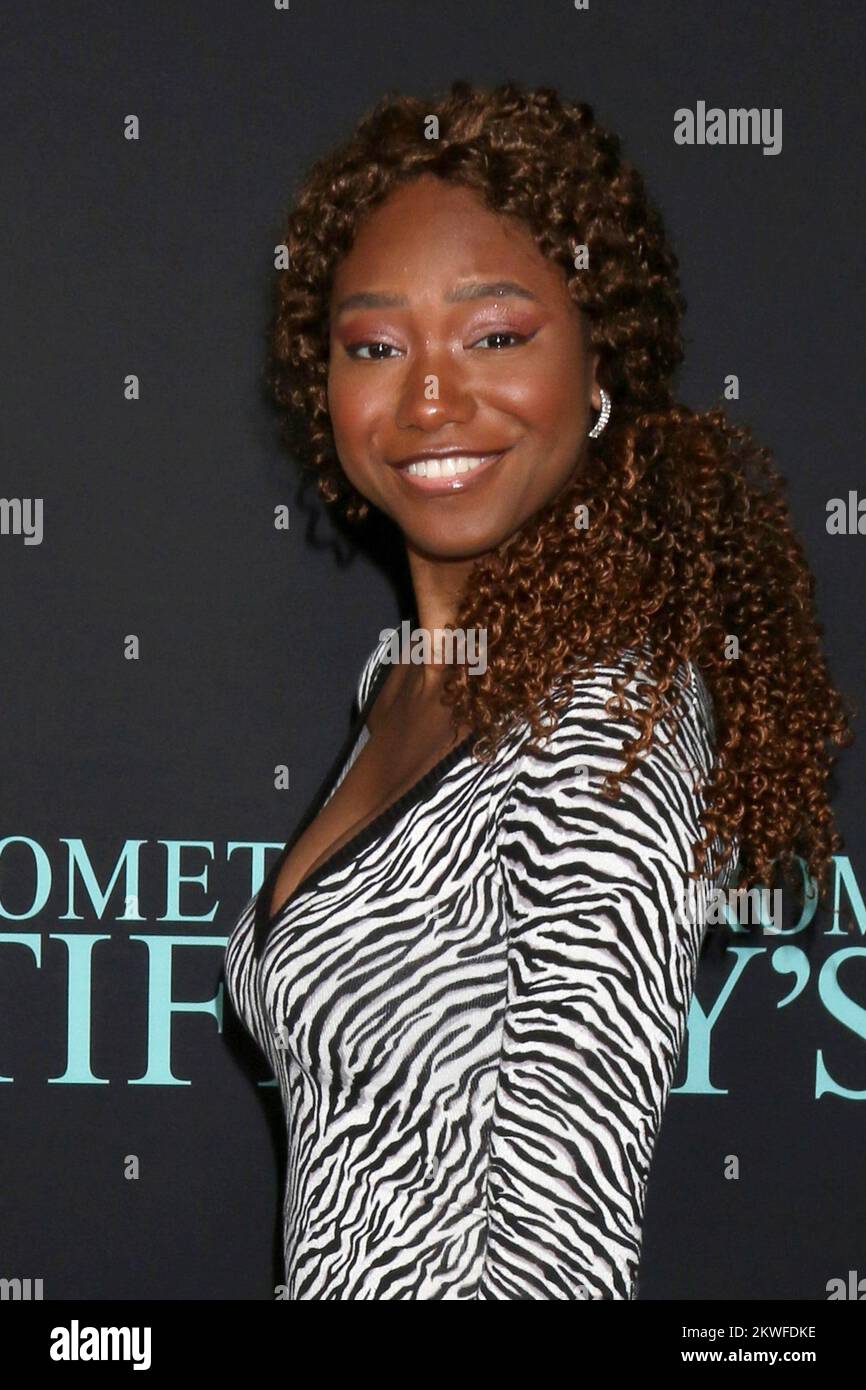 LOS ANGELES - NOV 29: Reiya Downs at the Something From Tiffany's ...