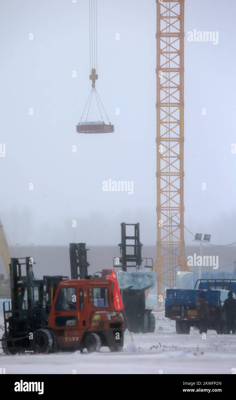 The ice construction of the 24th Harbin Ice-Snow World has begun in ...
