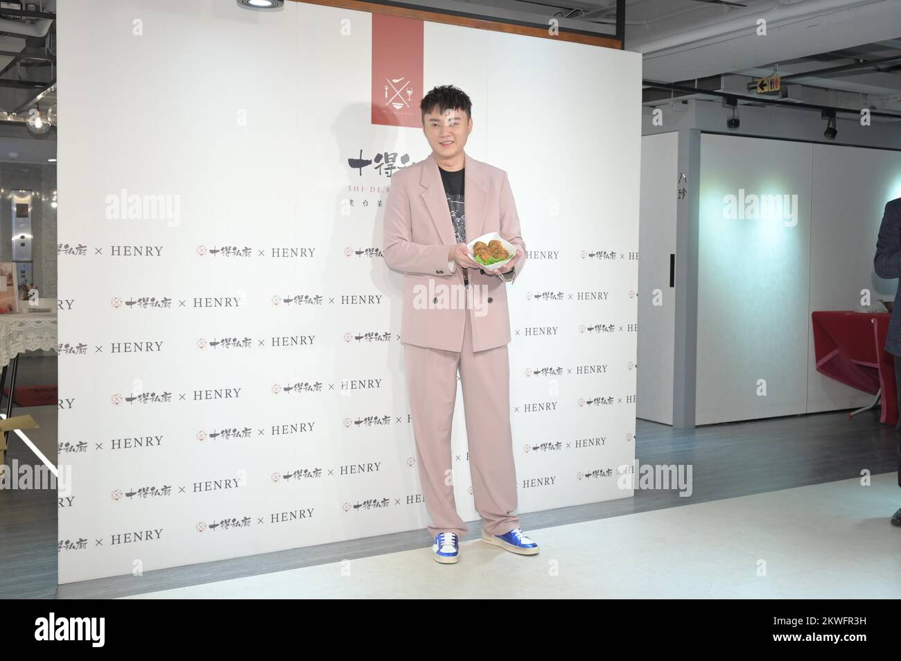 Taiwan, 29 November, 2022 Taiwanese singer of Hokkien pop Henry Hsu ...