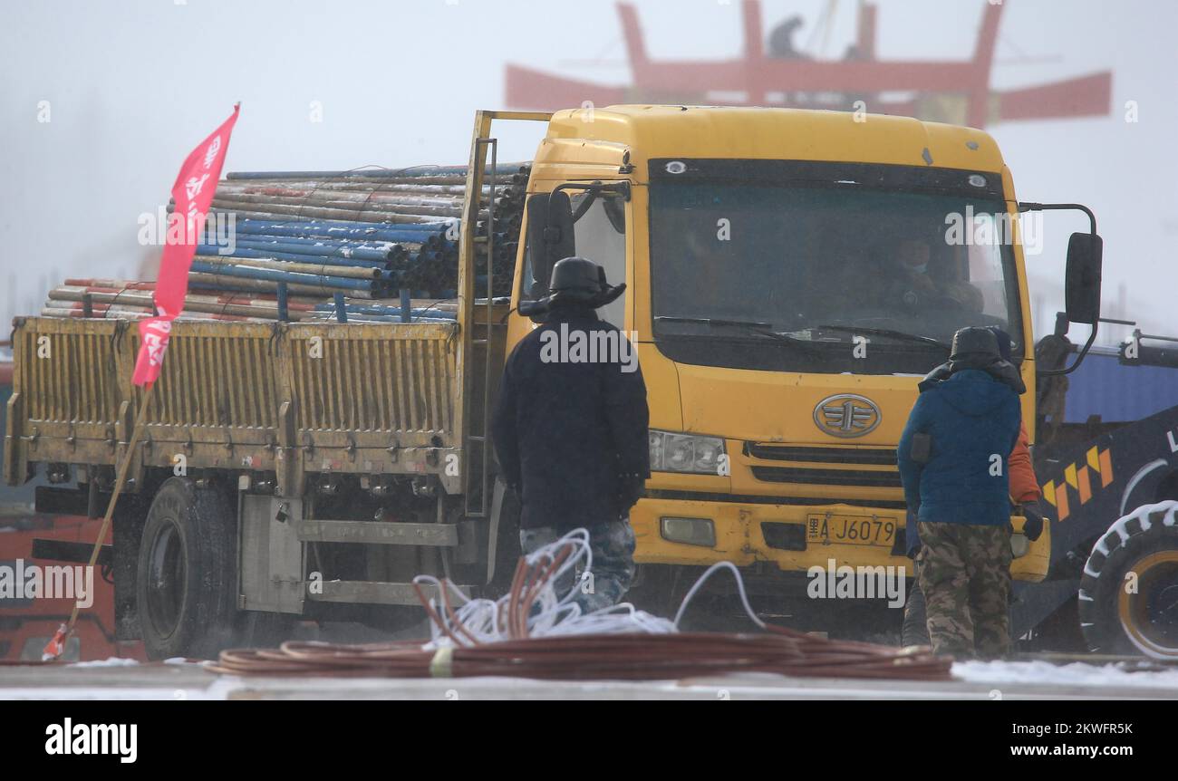 The ice construction of the 24th Harbin Ice-Snow World has begun in ...