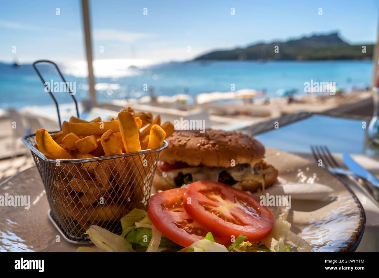 Delicious food with gorgeous scenery on a troical sandy beach Stock ...