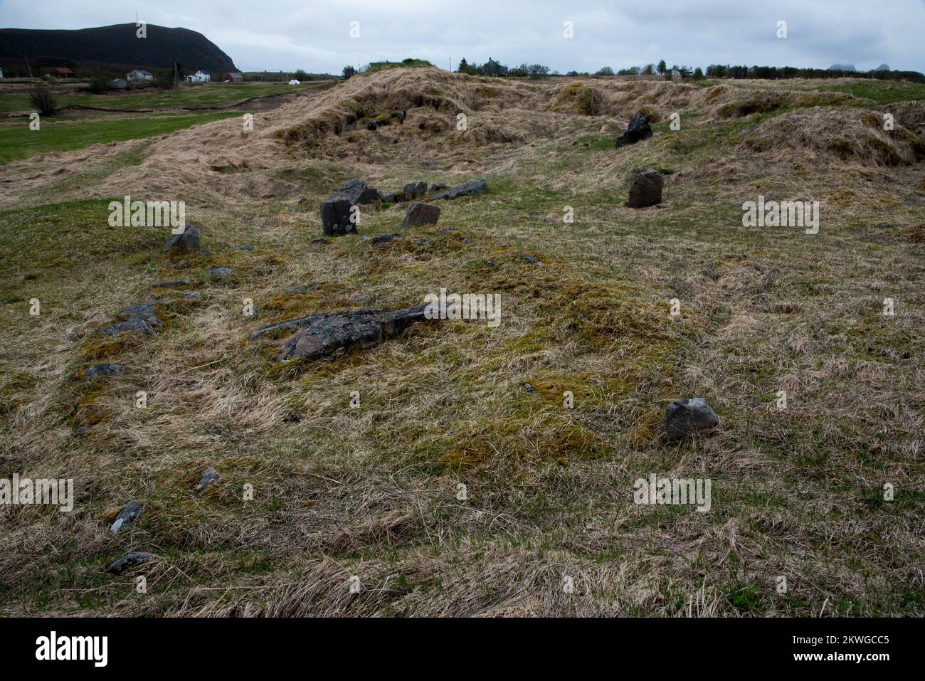 Around 400 CE the ancestors of the Vikings buried their high ranking ...