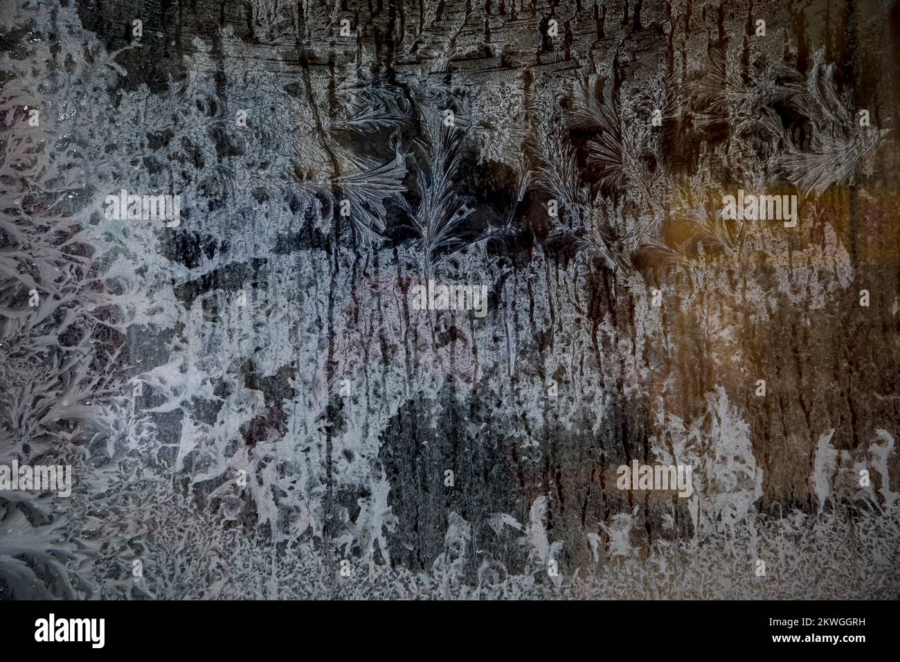 Various frost forms on the glass in Jilin City, northeast China's Jilin ...