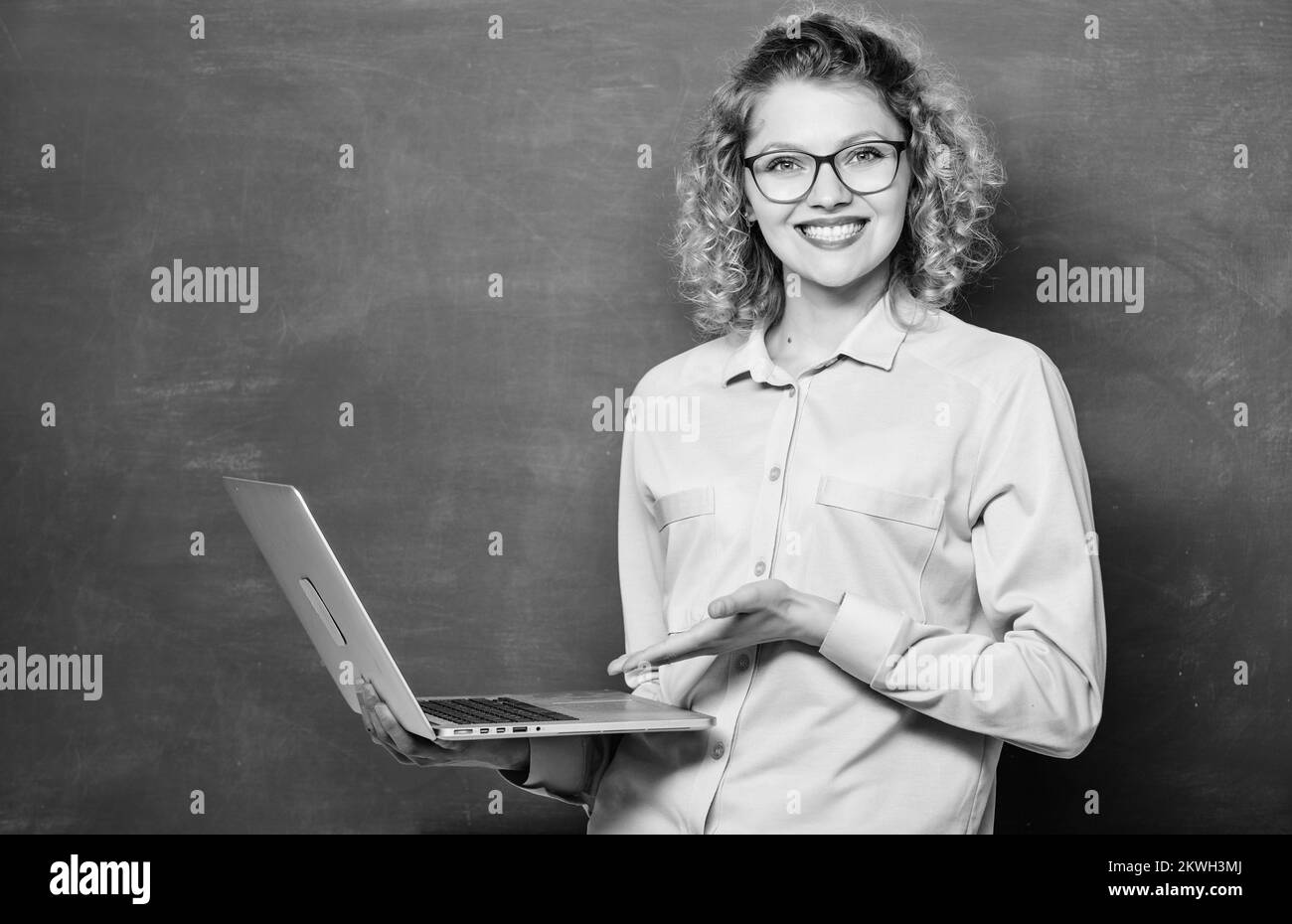 Online school. Informatics and programming. Teaching online course ...