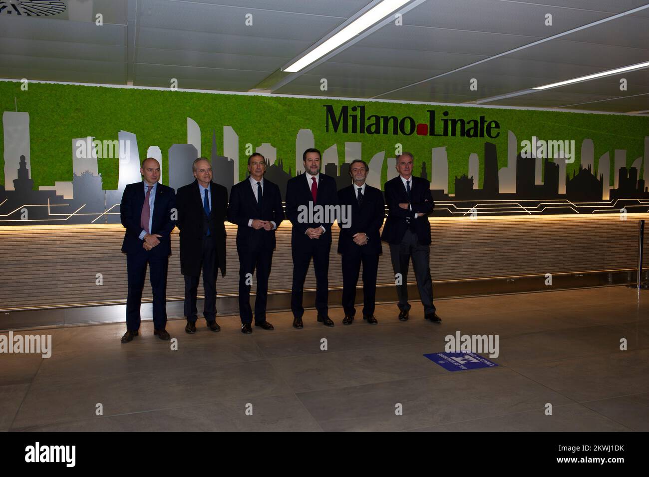 2022 november 26 - Europe, Italy, Lombardia, Milan - Linate Airport ...