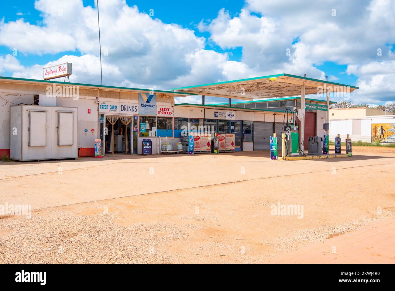 The BP Service Station or gas station in the outback opal mining town ...