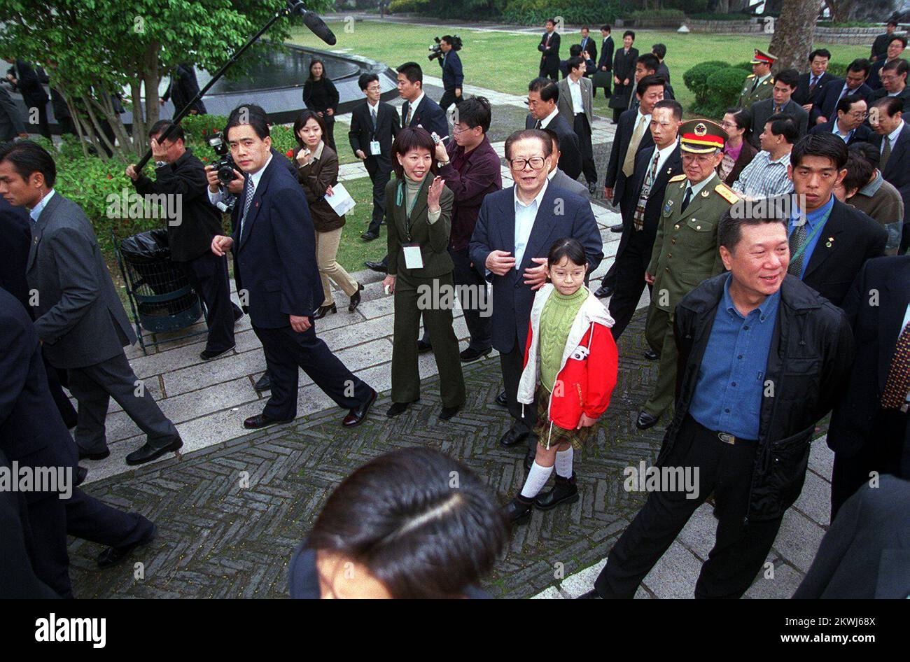 President of the People's Republic of China Jiang Zemin and Macau Chief ...